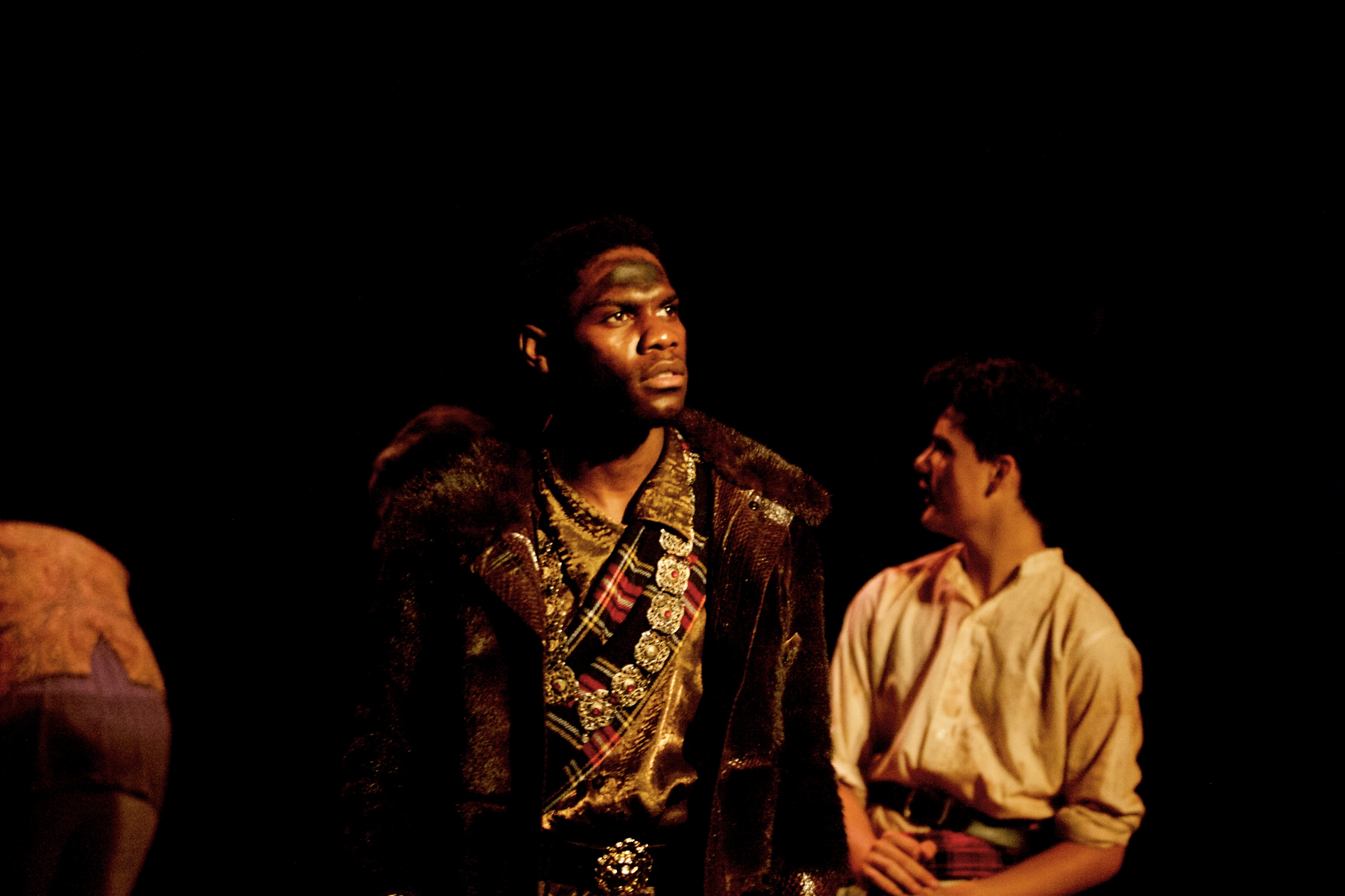MacBeth | Mingling Glances